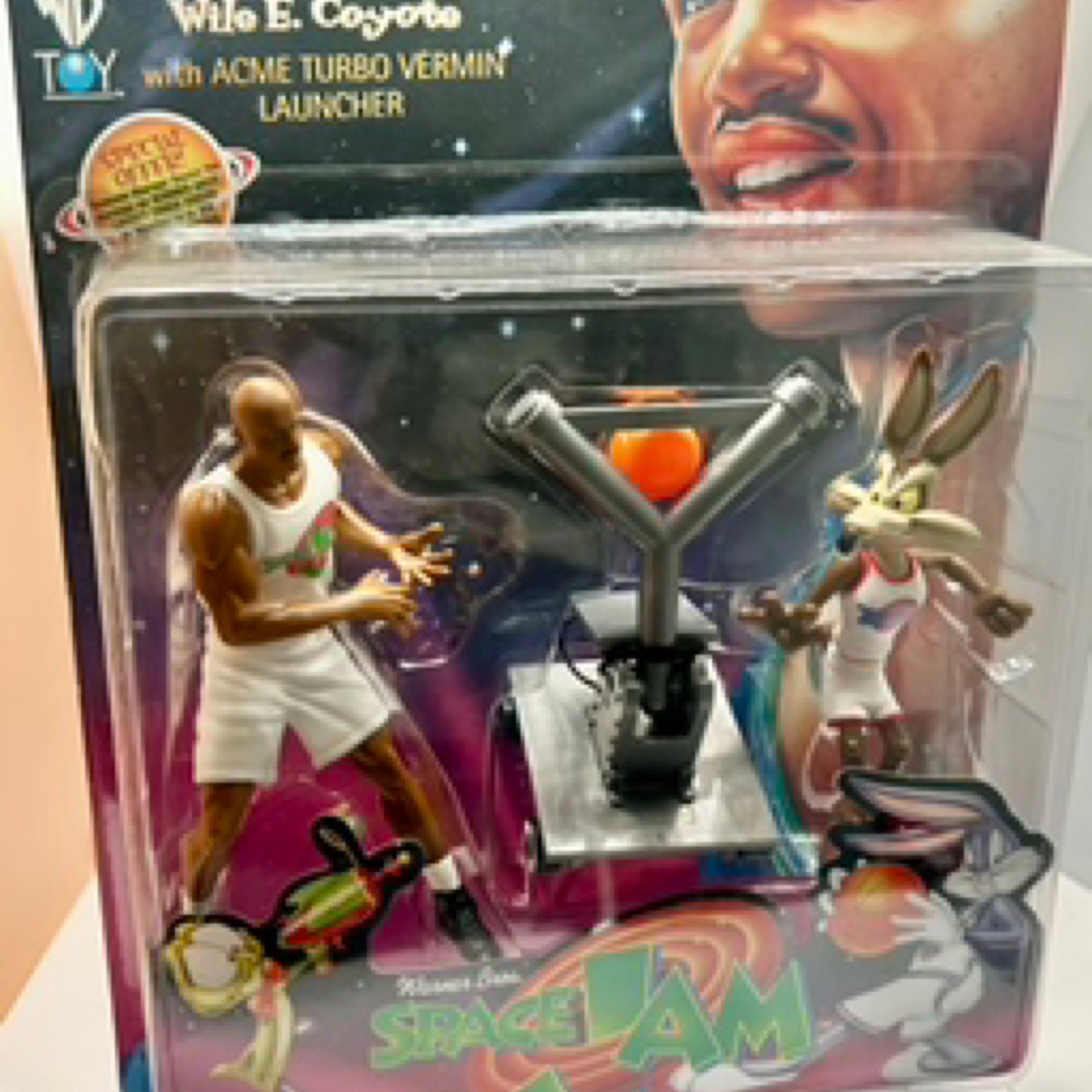 Charles Barkley & Wile E. Coyote Space Jam Playmates Figure Set ...